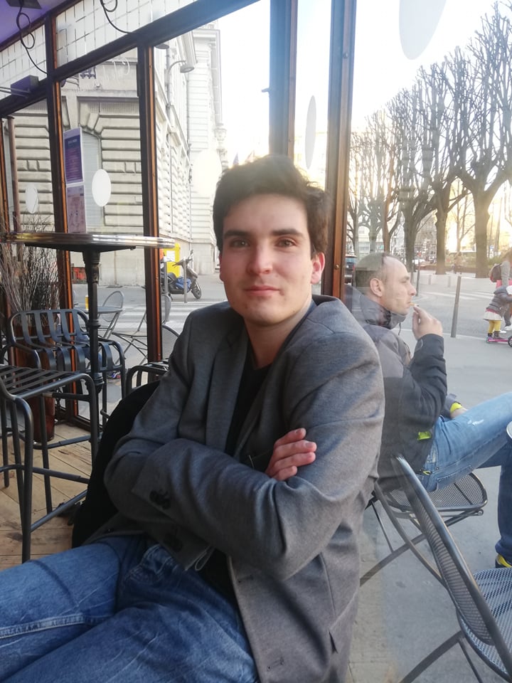 Dossier sur les jeunes militants de partis politiques avec le LBB ...